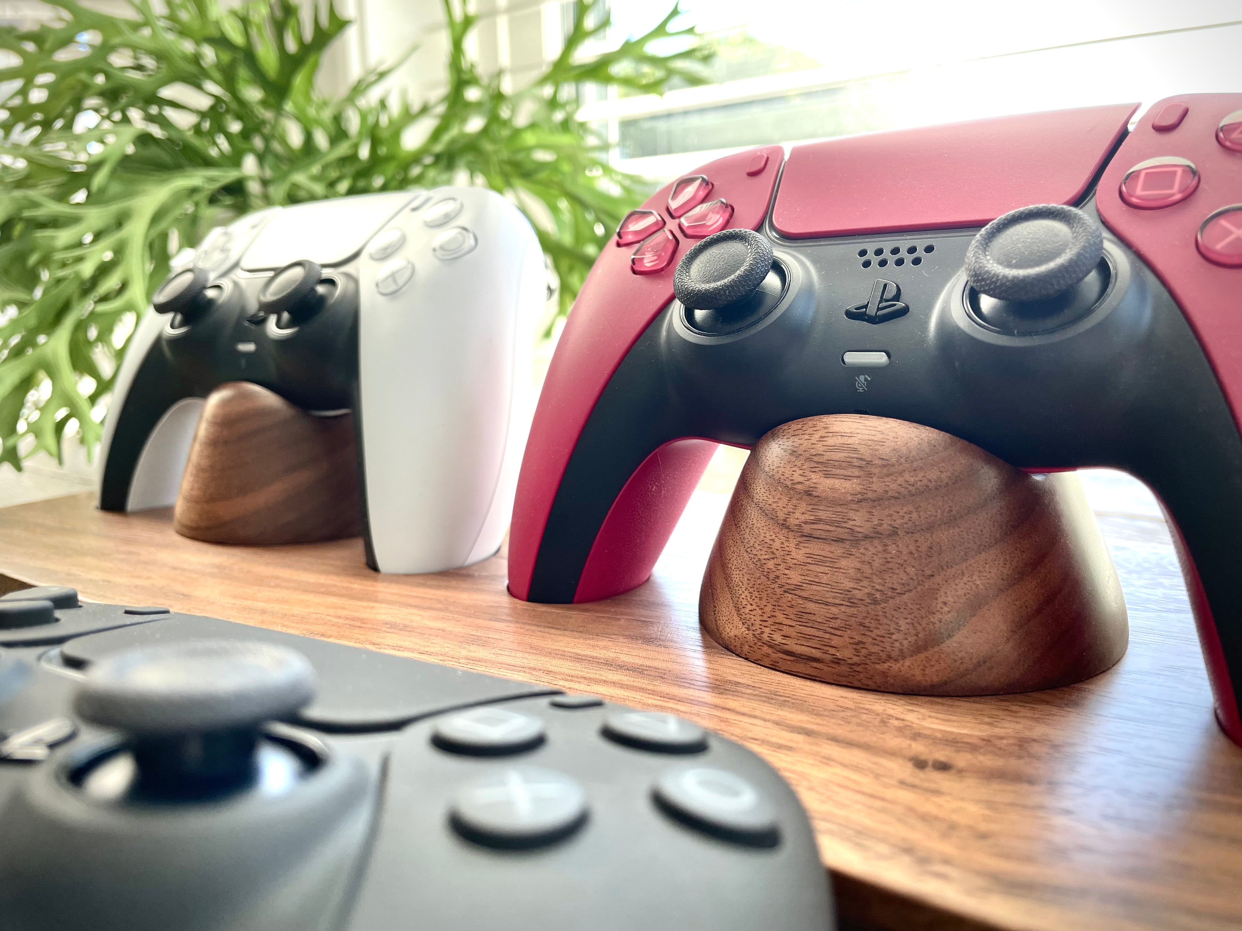 Controller Stands – GeekMadeDesigns